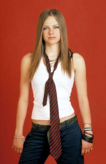 Os looks fashionistas da Avril Lavigne para se inspirar - Fashion à Porter